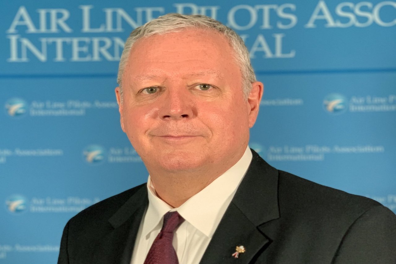 New UA pilot union head quits after online comments surface - AeroTime