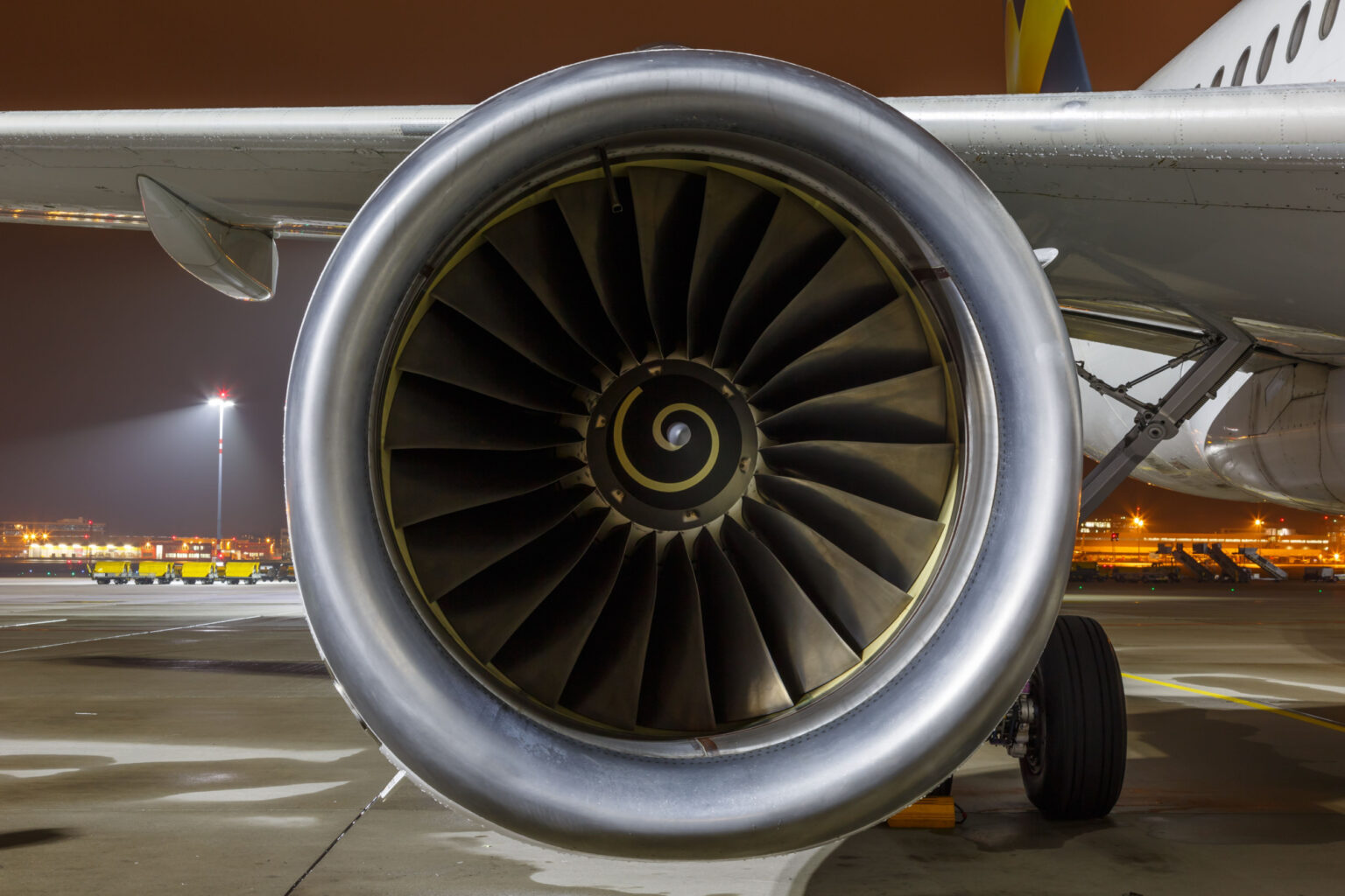Who are the world’s largest aircraft engine manufacturers?