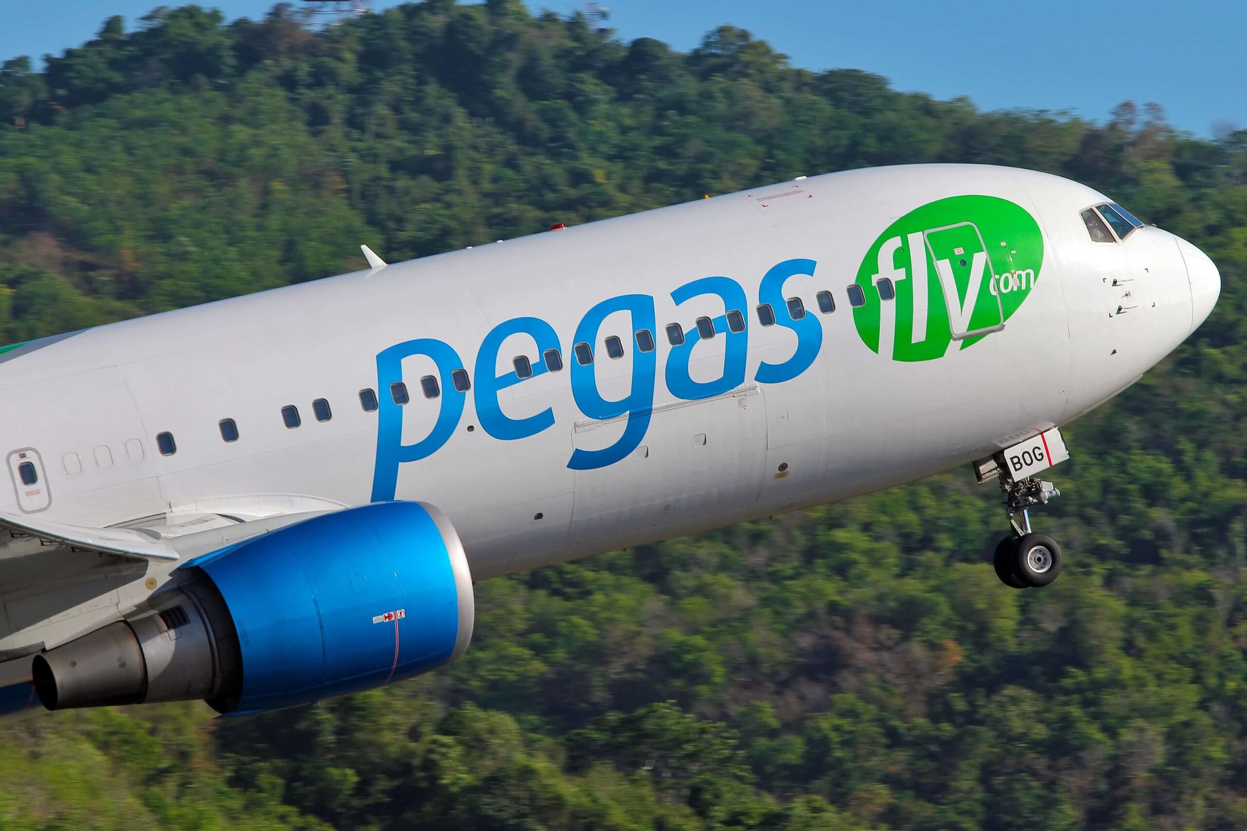 Pegas Fly Boeing 767 aircraft suffers runway excursion - AeroTime