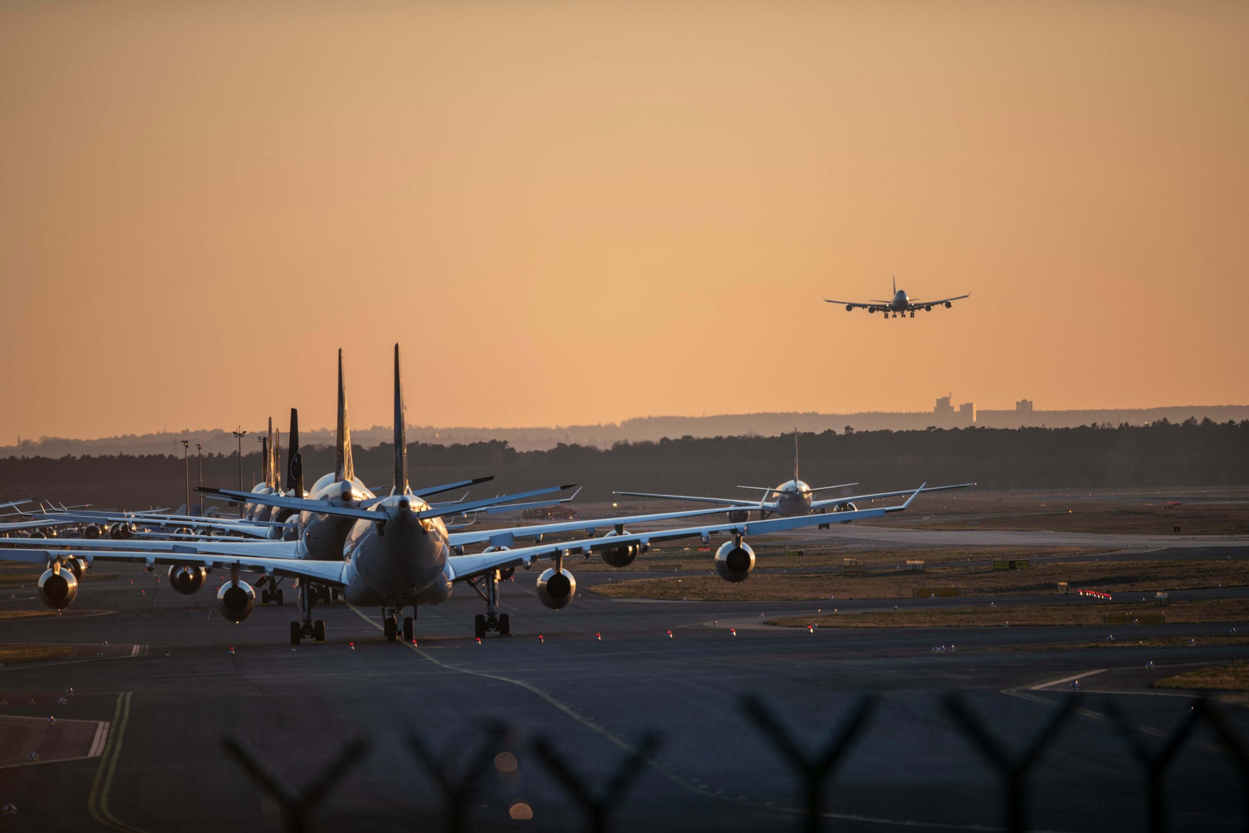 Airbus vs Boeing: orders and deliveries in Q1 2022 | Data - AeroTime