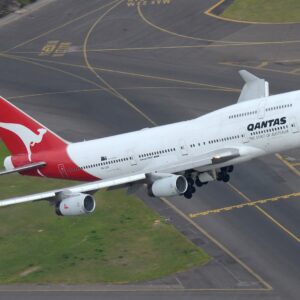 Celebrating 75 years of the Kangaroo Route: Qantas services to London ...