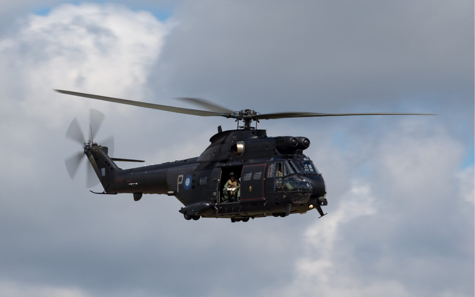 UK Ministry of Defence launches helicopter fleet replacement tender ...