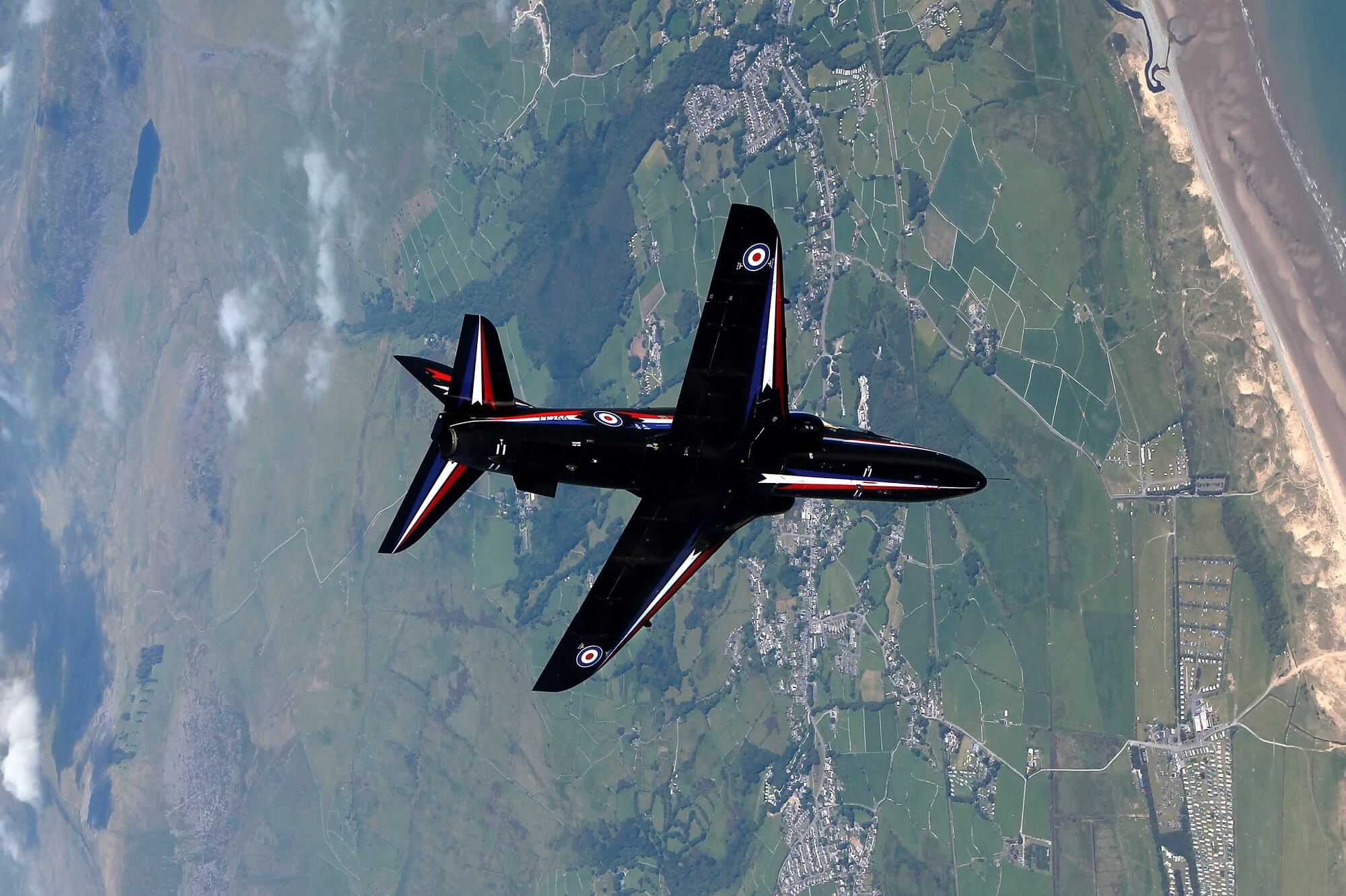 Royal Navy Hawk trainer jet crashes, two pilots eject - AeroTime