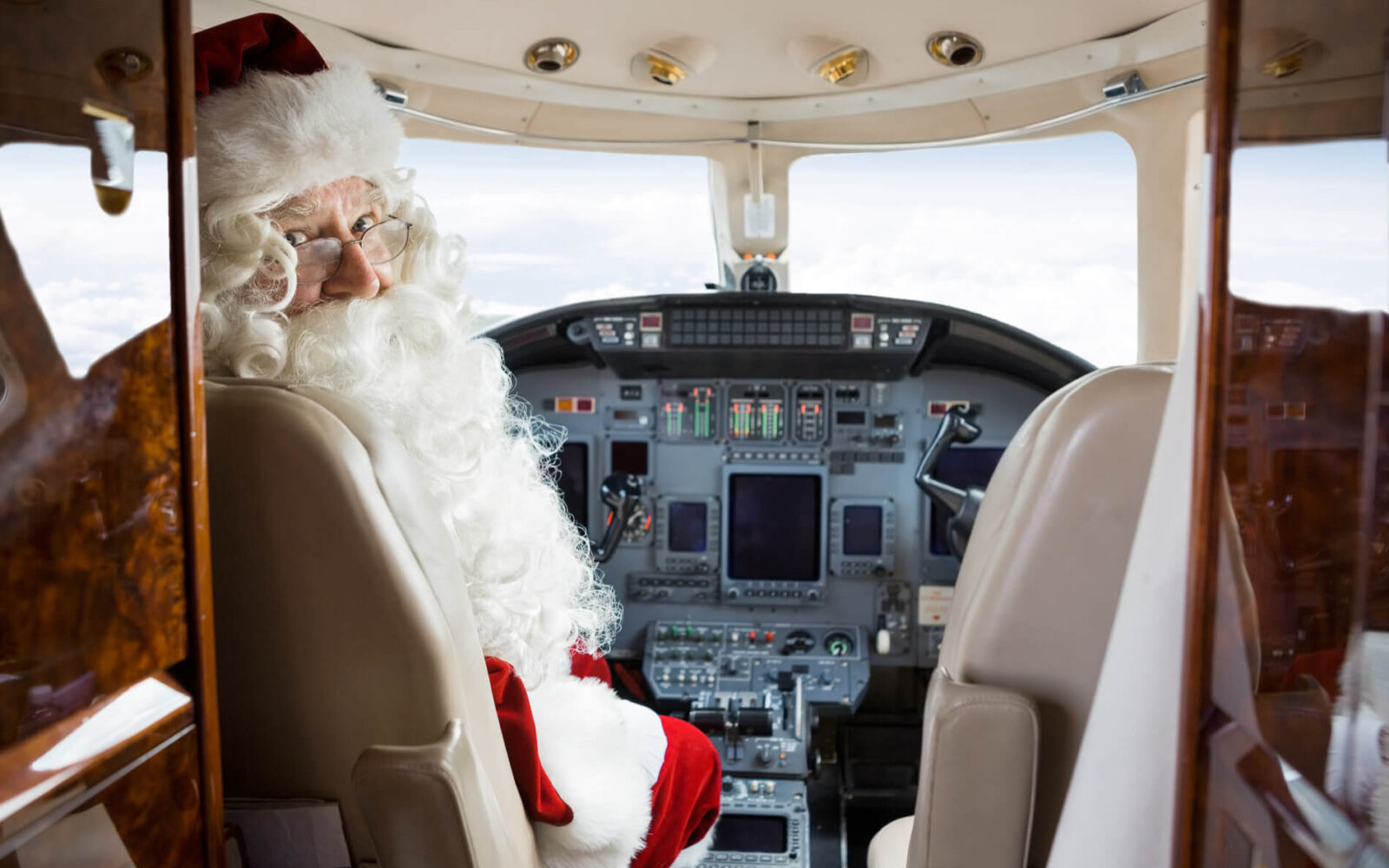 Which aircraft does Santa fly? [Quiz] - AeroTime