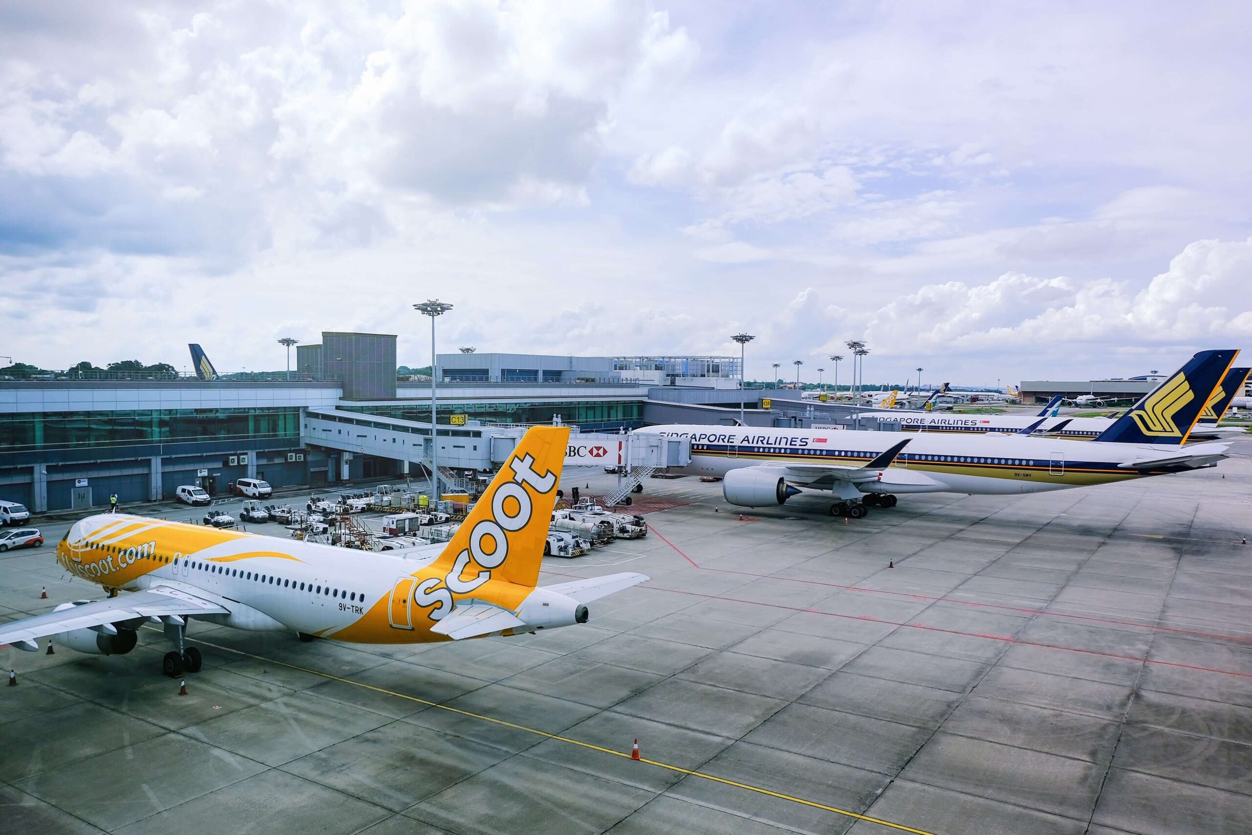 Singapore Airlines and Scoot operate first flights with blended SAF ...