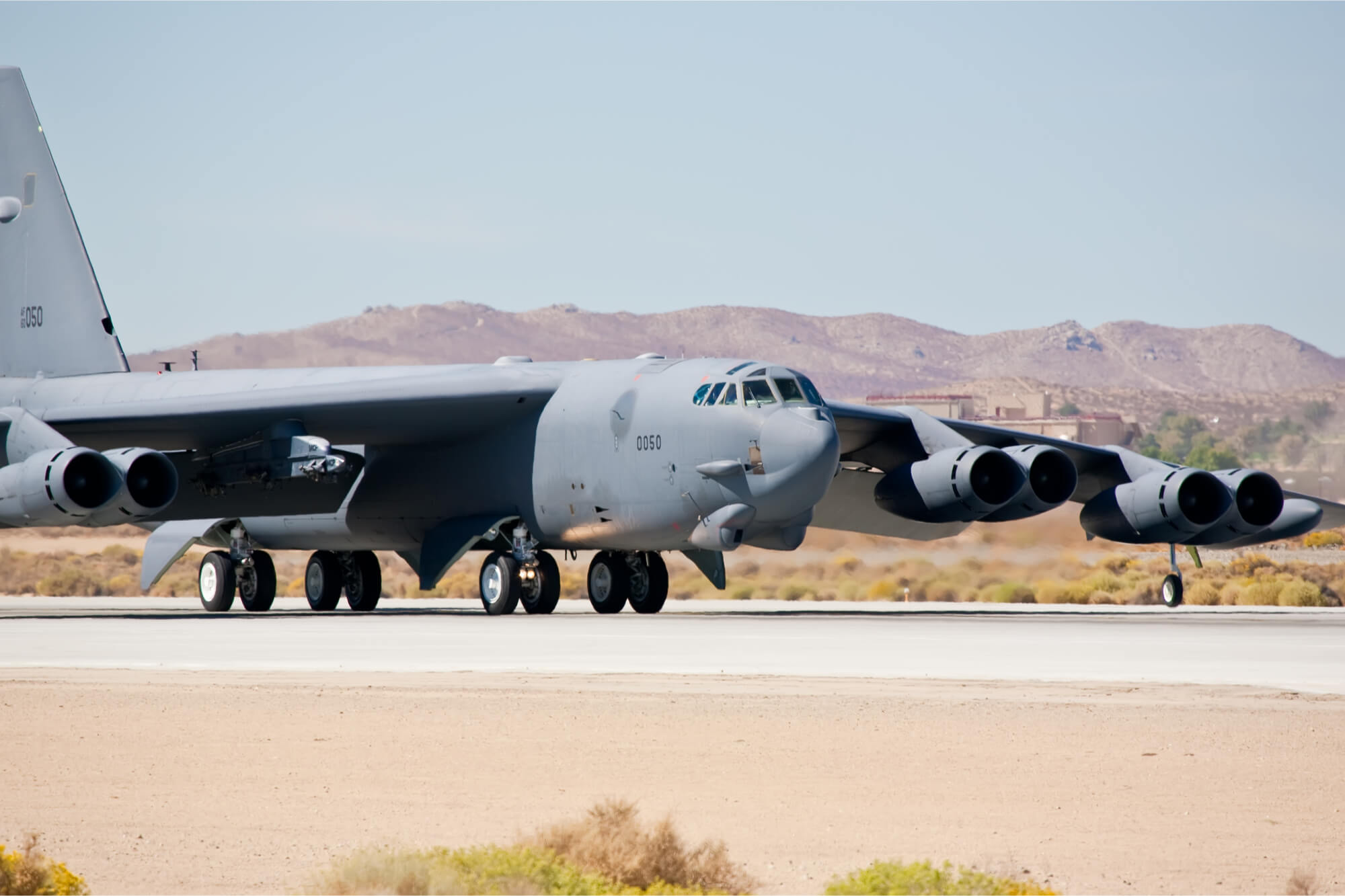 B-52 heavy bombers to undergo radar and electronic protection upgrade ...