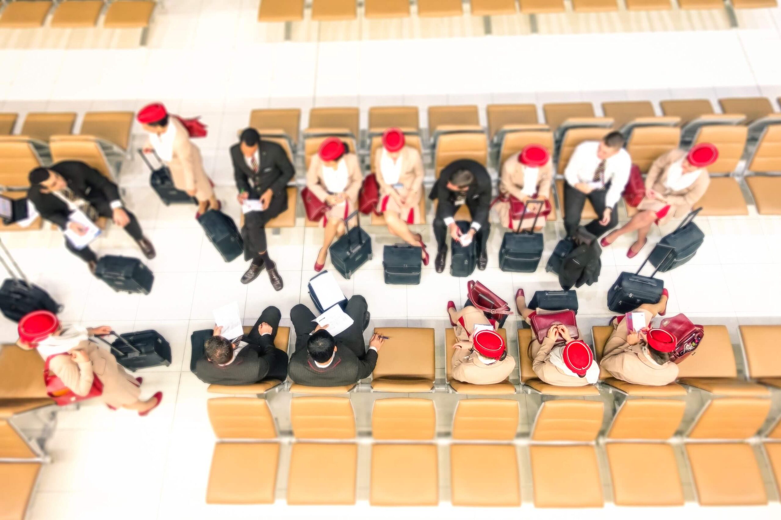 Emirates eyes workforce expansion, plans to hire 6,000 additional staff ...