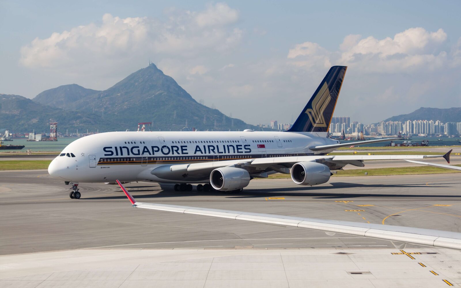 SIA Airbus A380 spotted heading back to Singapore - AeroTime