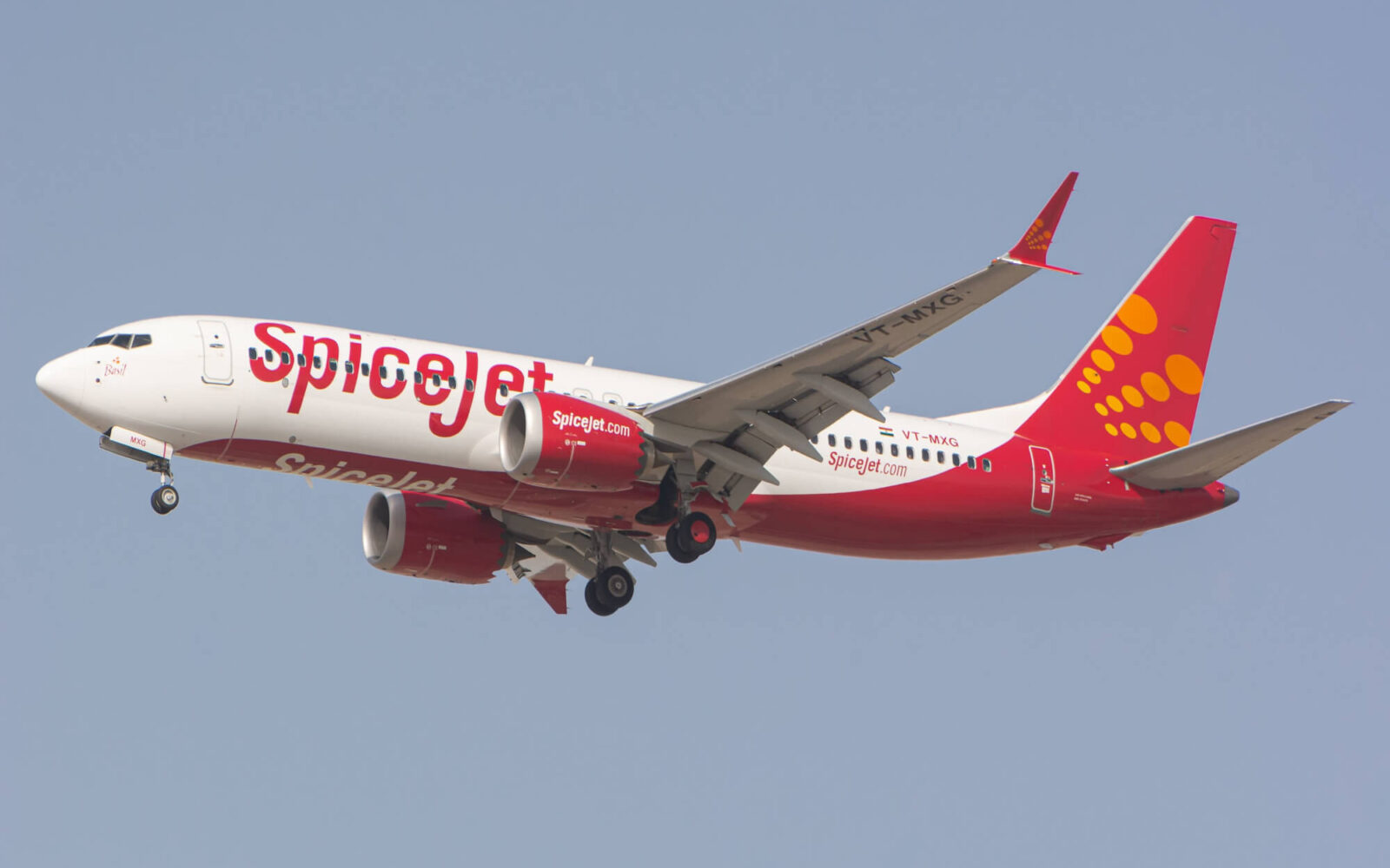 SpiceJet fined $12,873 for training Boeing 737 MAX pilots on faulty ...
