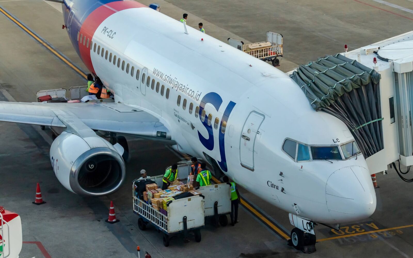 Investigators recover cockpit voice recorder of crashed Sriwijaya Air ...