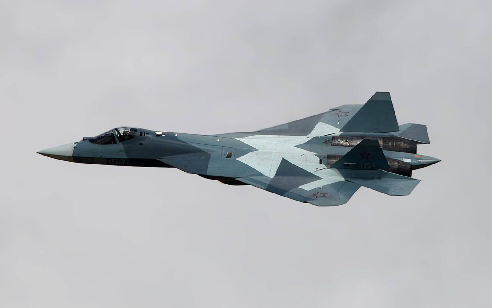 Russian Air Force receives first 5th generation Su-57 fighter jet ...