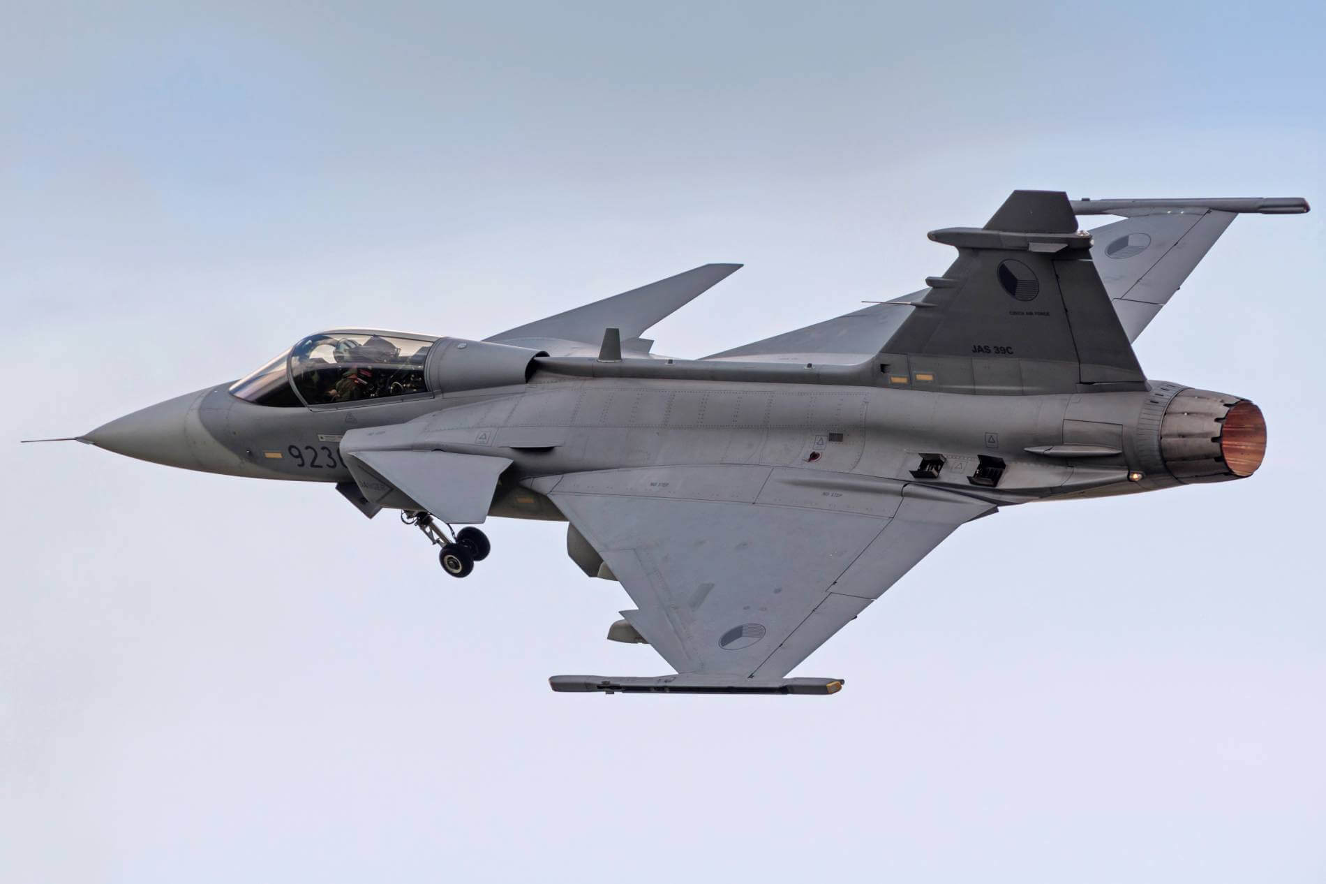 Swedish MP calls for the sale of Gripens to Ukraine - AeroTime