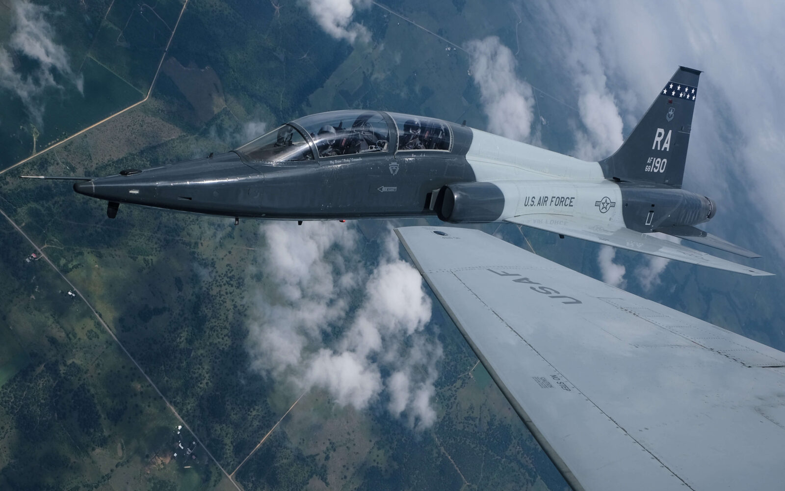 Crash of two USAF Northrop T-38 Talon trainers kills two pilots - AeroTime