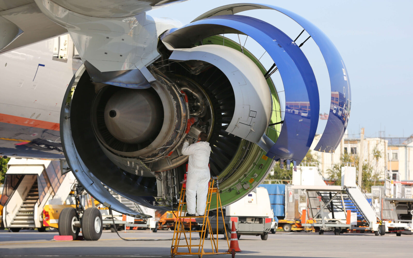 Recovery on the horizon? How MROs are adapting to a changing aviation ...