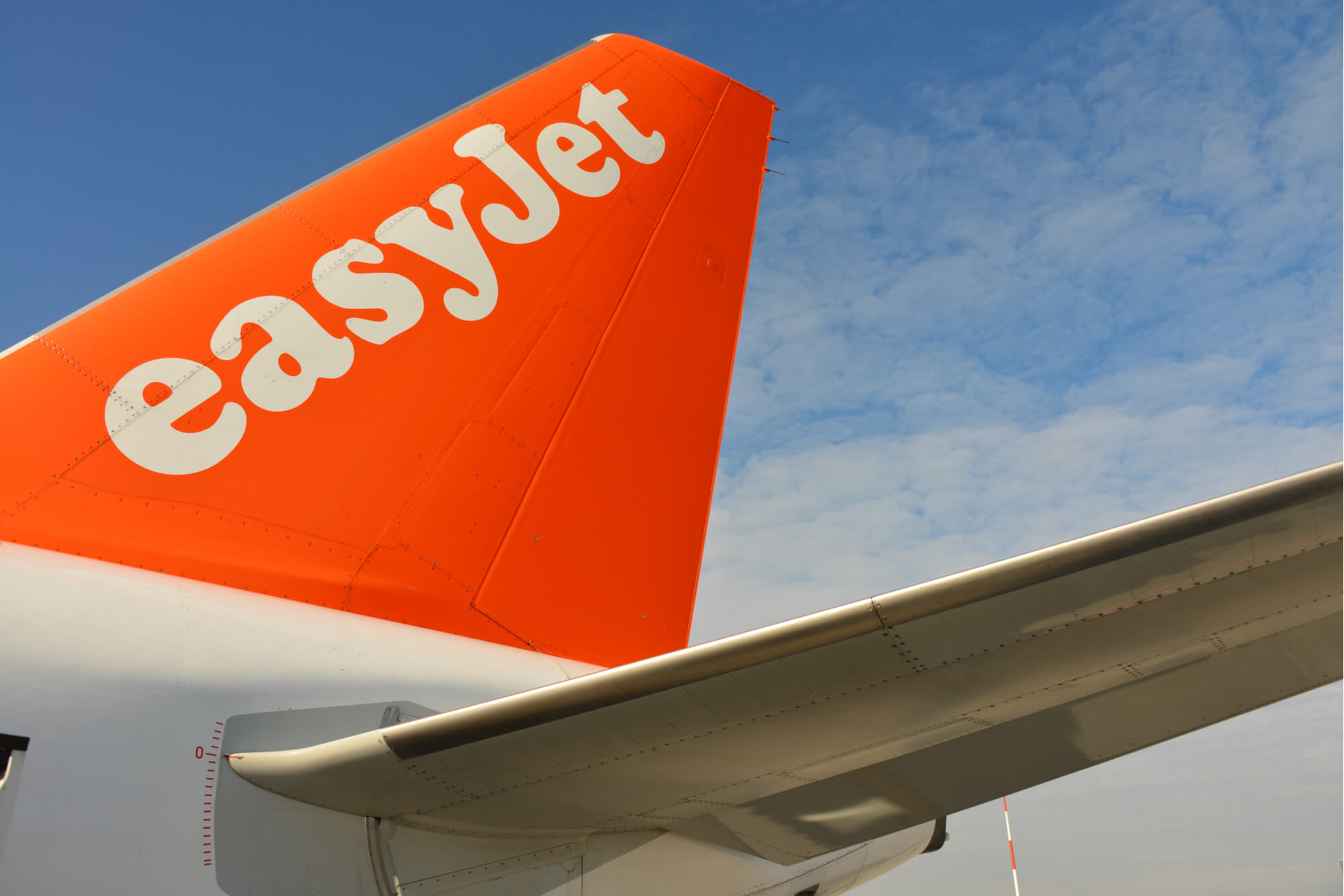 easyJet rejects takeover approach, raises $1.7B in rights issue - AeroTime