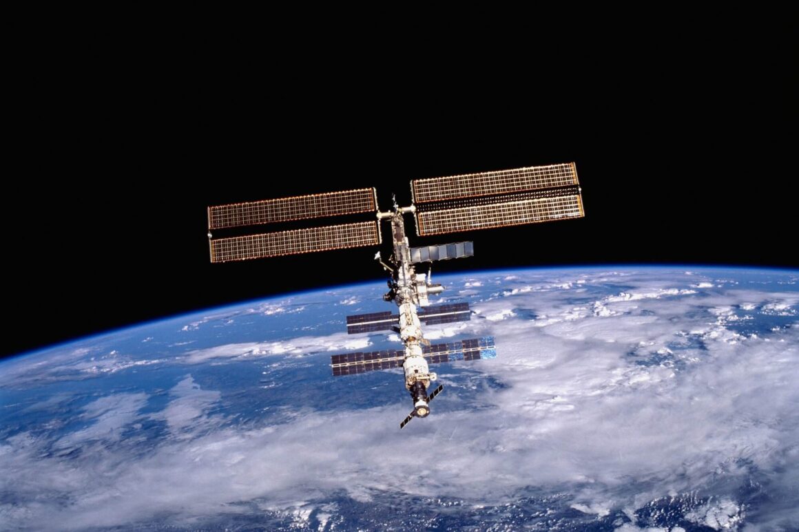 Airbus-built metal 3D printer blasts off to ISS for tests