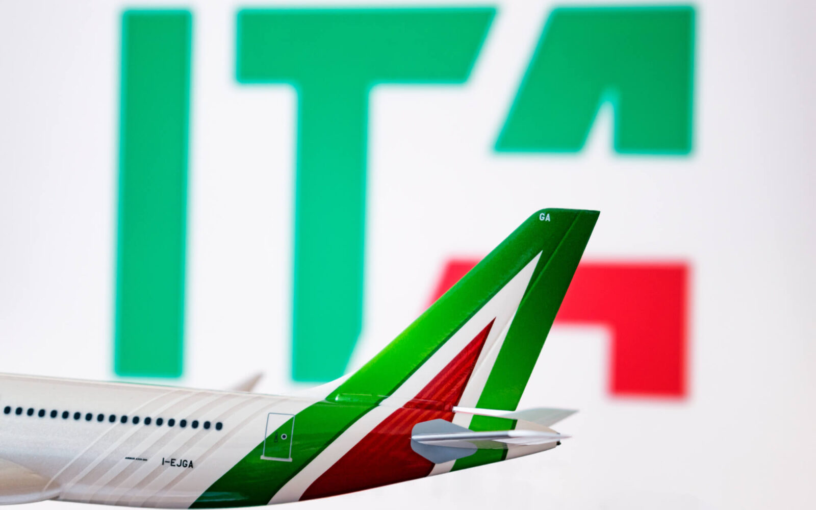 A fresh start? Alitalia successor ITA Airways takes off for the first ...