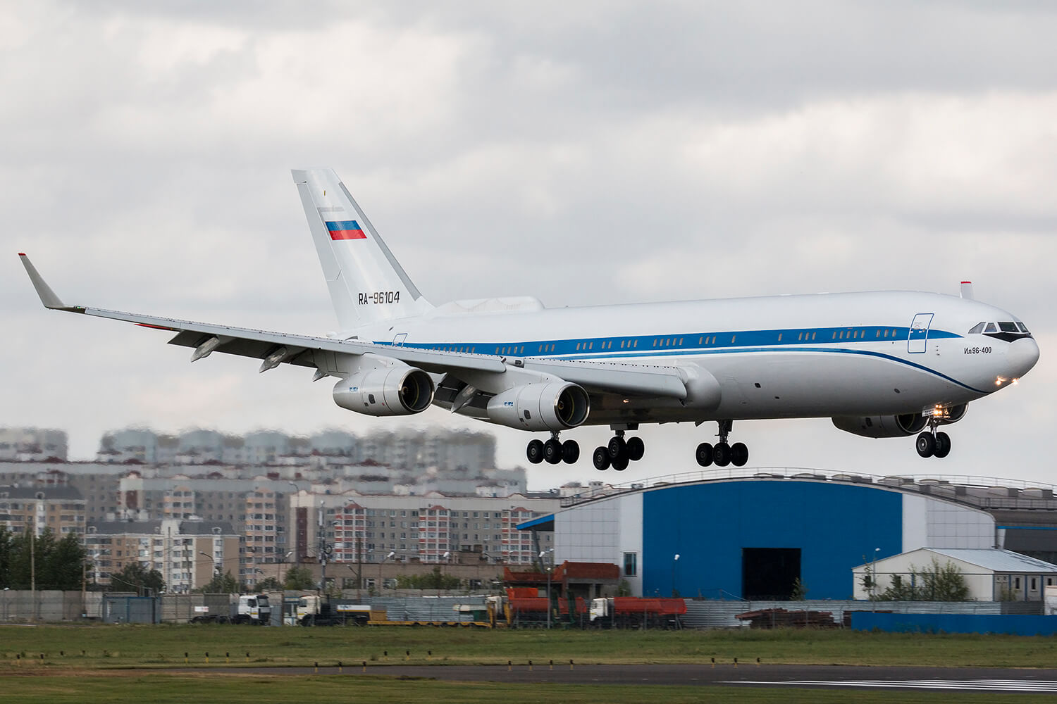 Russian Ilyushin shows IL-496 interiors - AeroTime