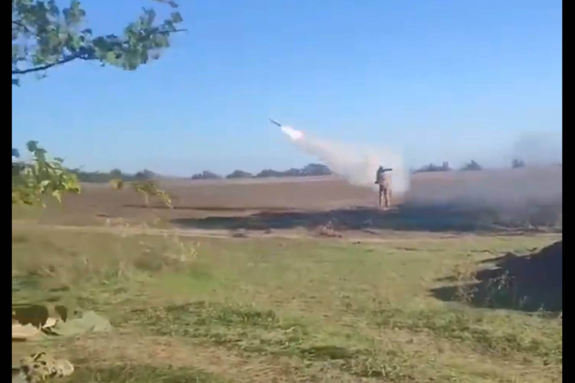 Video shows Ukrainian soldiers shooting down cruise missile with ...