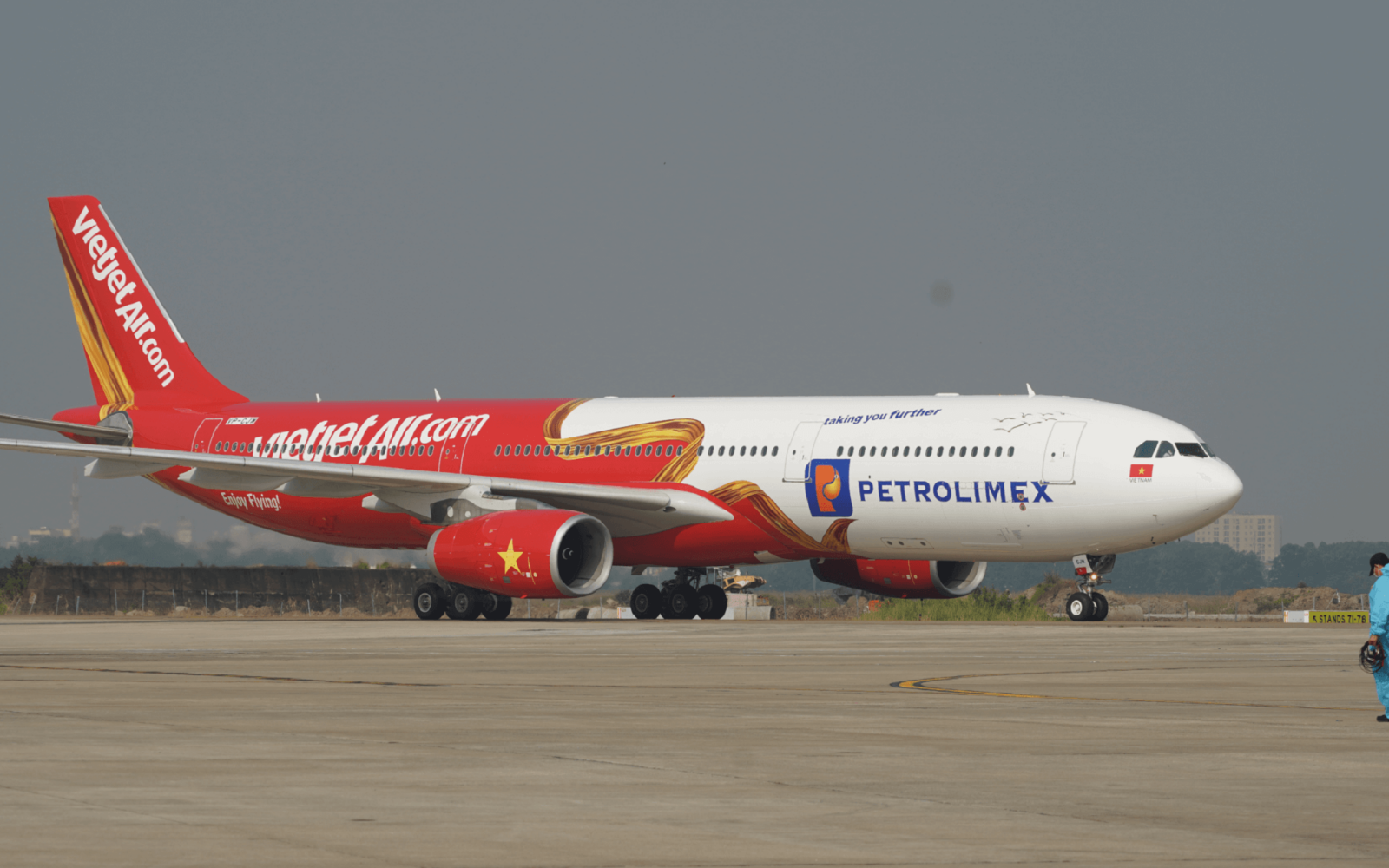 VietJet marks 10th anniversary by adding its first A330 jet - AeroTime