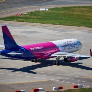 Wizz Air targets 500-plane fleet by 2030, plans to buy 75 A321neos ...