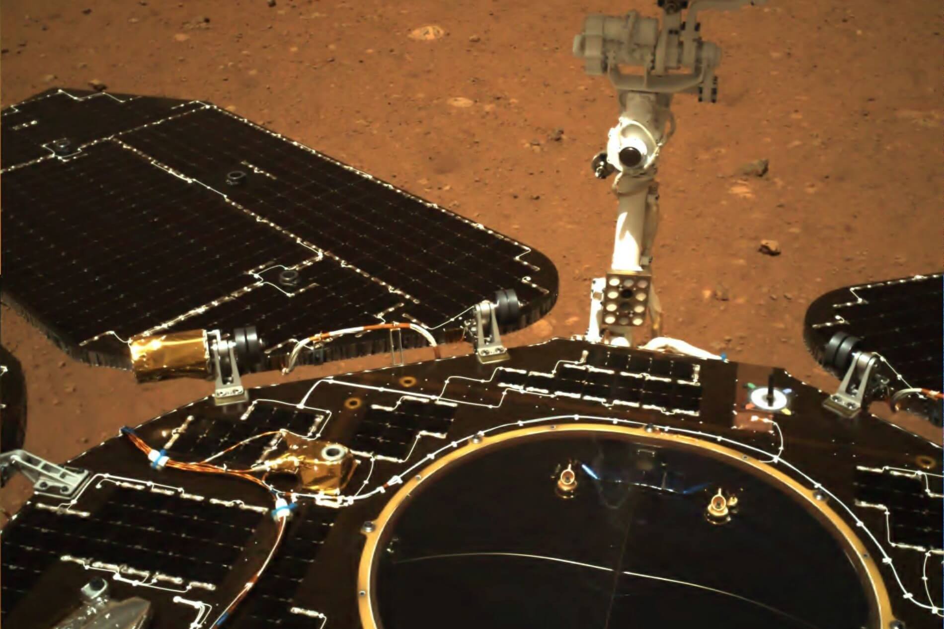 Chinese Mars rover sends first pictures - AeroTime